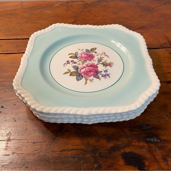 Johnson Brothers | Dining | Vintage Johnson Brothers Plates Old English ...